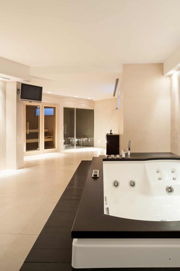 15 Bathroom Jacuzzi Ideas – casa4everyone.com